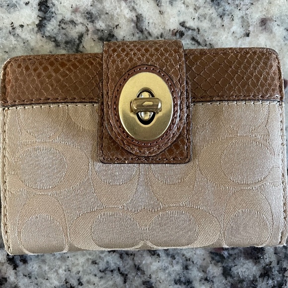 Coach | Bags | Vintage Coach Bifold Wallet | Poshmark